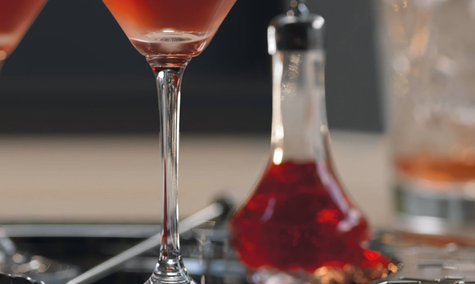 Bois Noir Cocktail Recipe | Winter Cocktail | GREY GOOSE