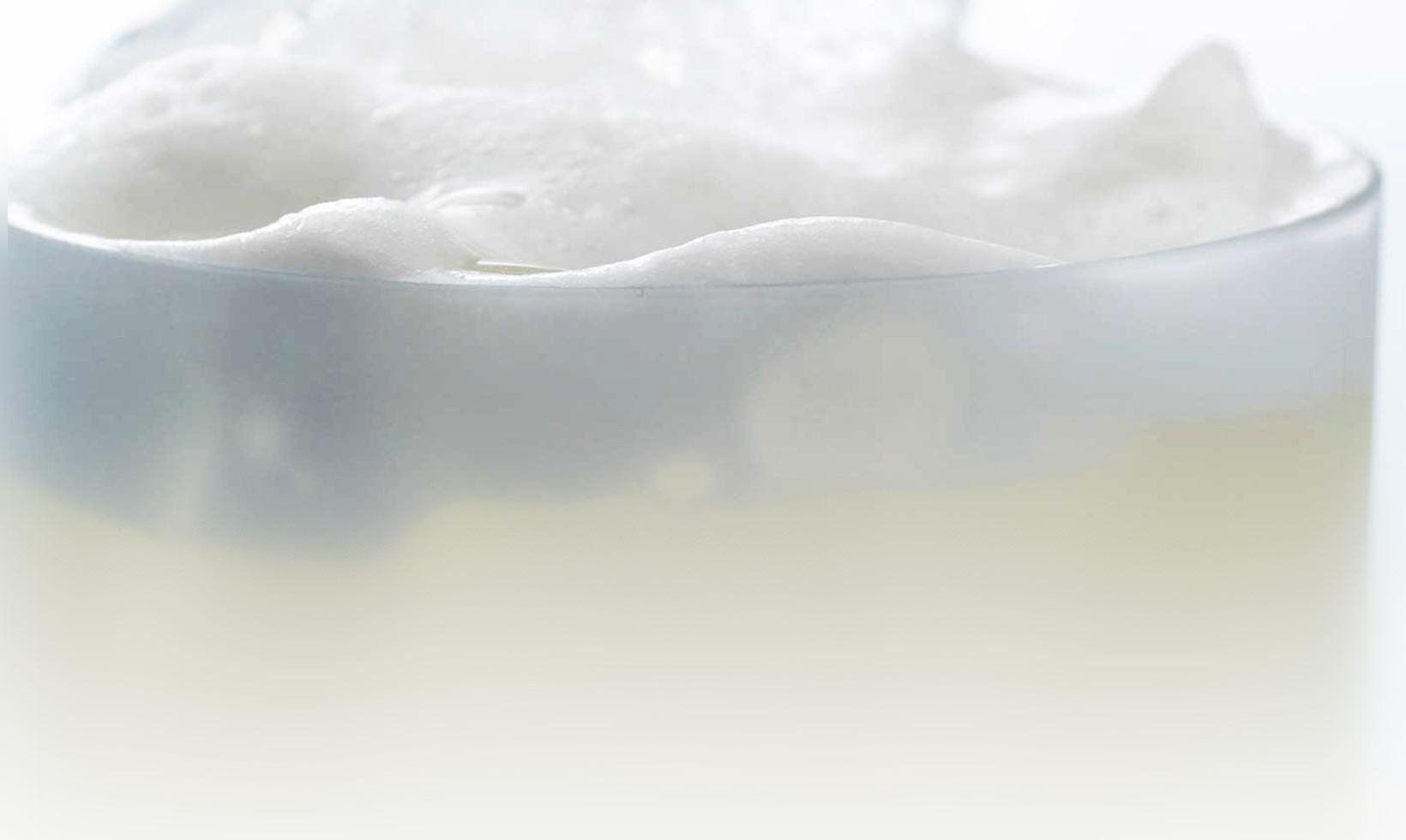 Silver Fizz Cocktail Recipe | GREY GOOSE