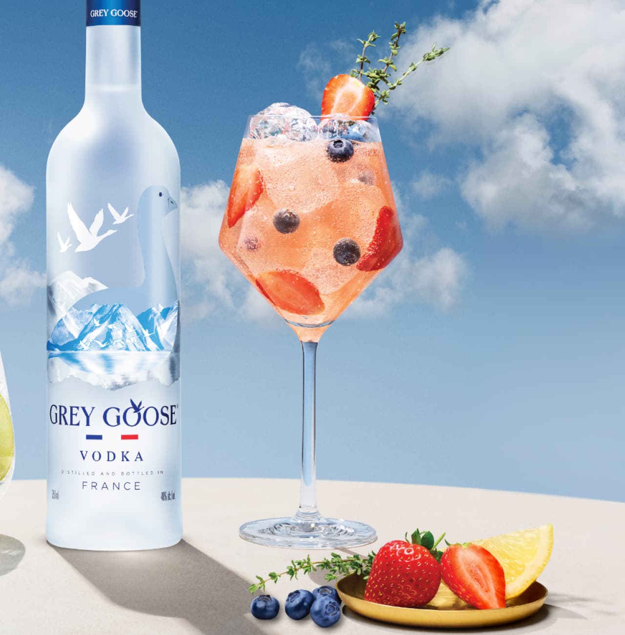 Le Zoé Spritz | Strawberry Lemon Rosé Cocktail Recipe | GREY GOOSE
