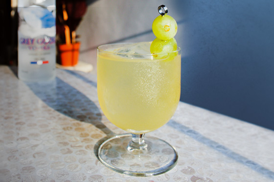 The Grape Escape Cocktail Recipe | GREY GOOSE