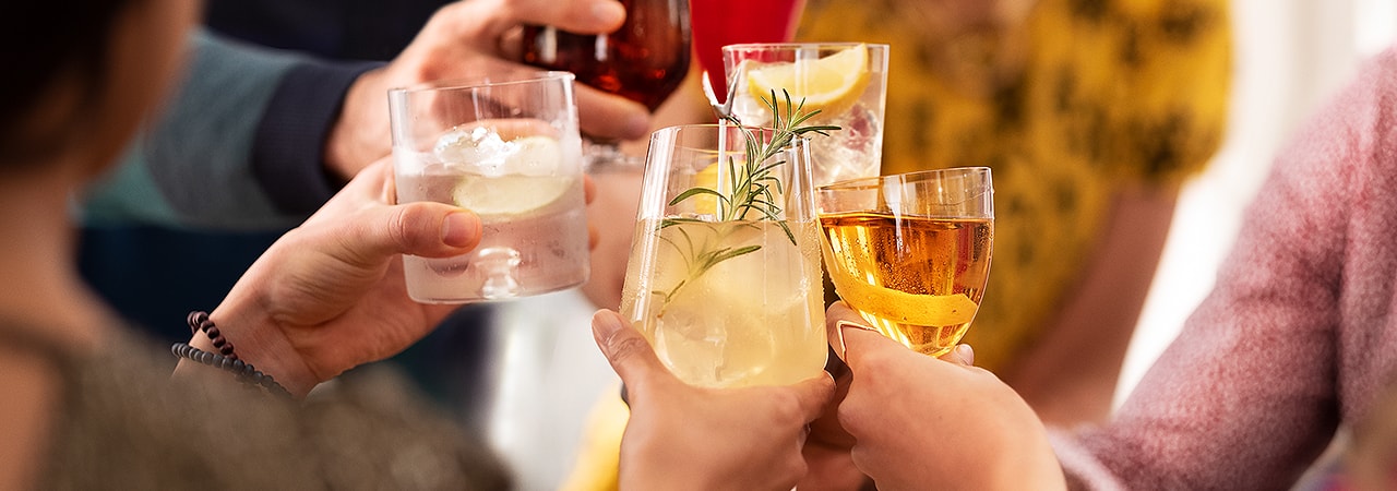 Holiday Traditions and How to Toast Around the World | GREY GOOSE