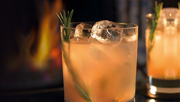 Ski Drinks and Cocktails: The Tasty Way to Après | GREY GOOSE