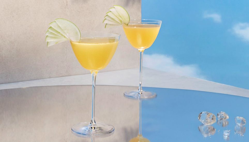Best Pear Vodka Cocktail and Drink Recipes | GREY GOOSE