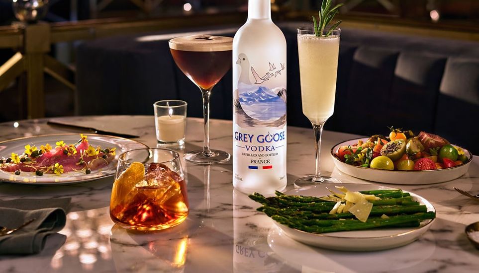 Ideas and Tips for Hosting a Holiday Dinner Party | GREY GOOSE
