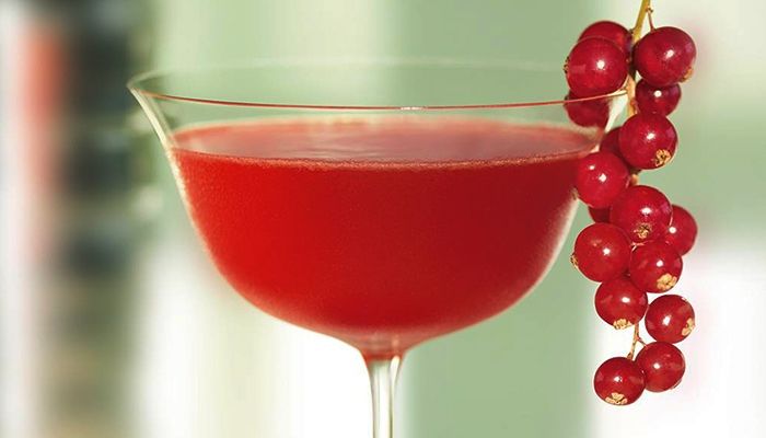 Ideas and Tips for Hosting a Holiday Dinner Party | GREY GOOSE