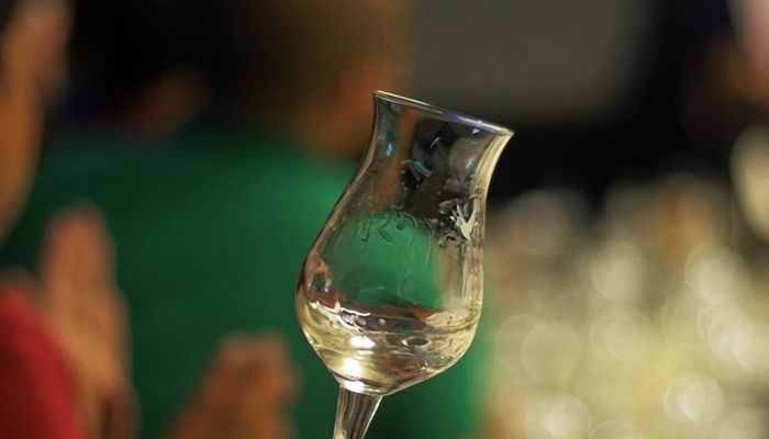 How to Taste Vodka | Discover Vodka Tasting Notes | GREY GOOSE